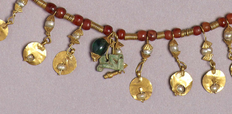 Brooches Roman era – an overview – Colors and Stones