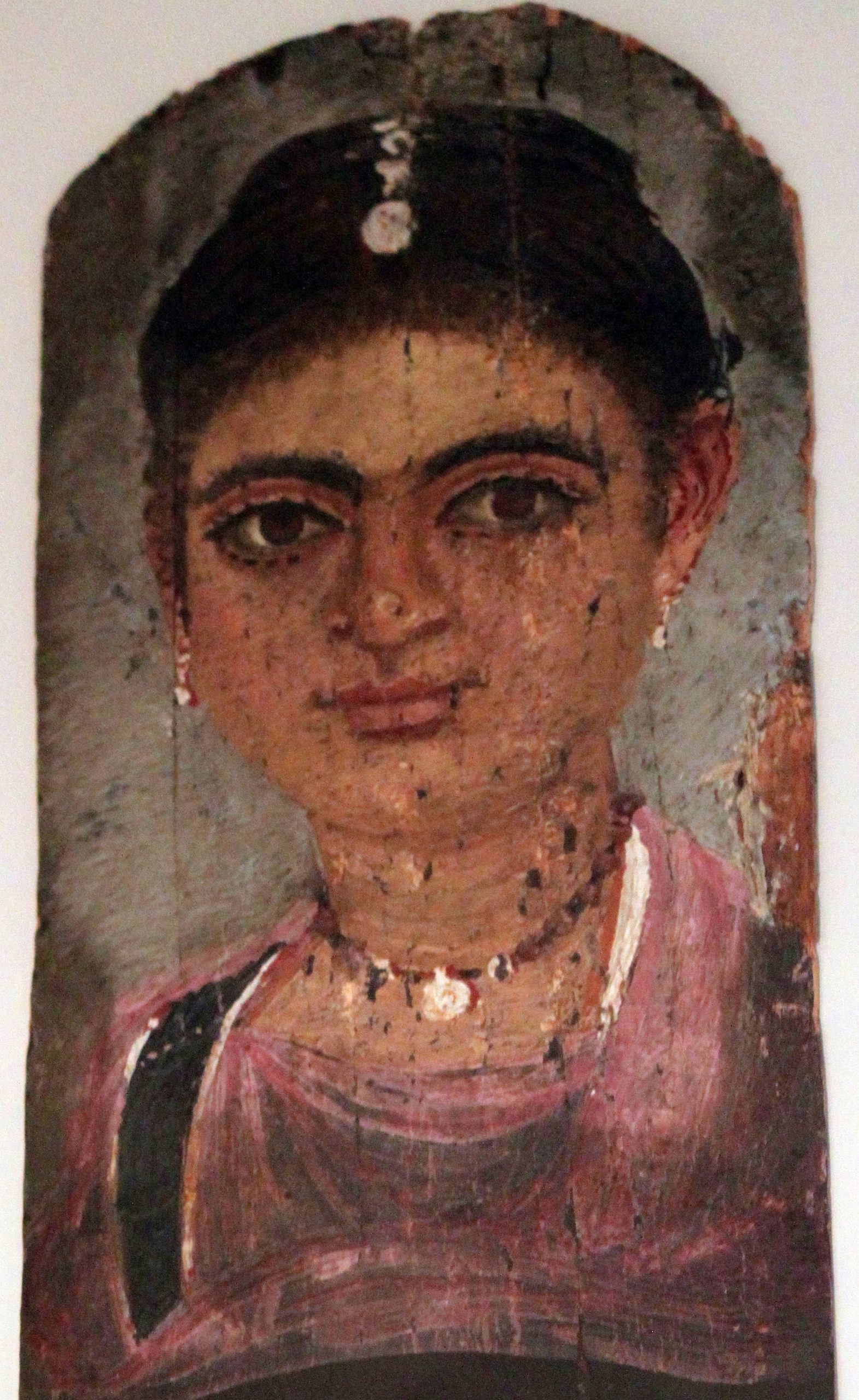 Discriminalia hair ornaments in Fayum – overview – Colors and Stones