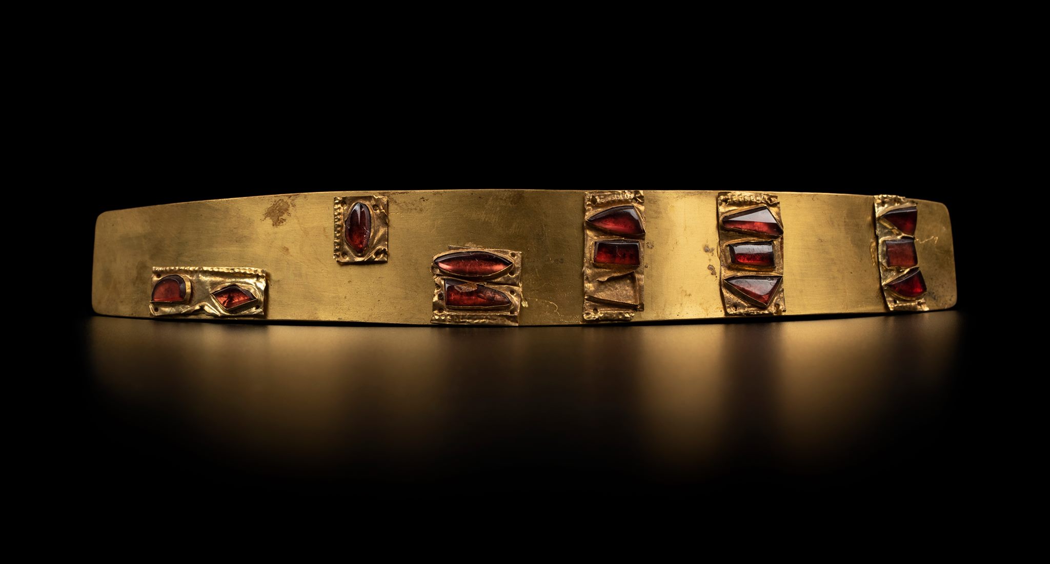 Migration Period – Black Sea region and Hunnic diadems – Colors and Stones