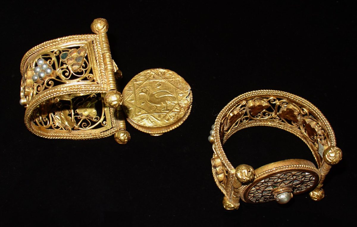 The first Early Byzantine gold treasure from Odessos (Varna, Bulgaria ...