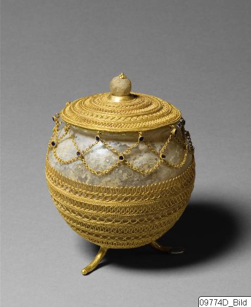 Pyxis, Etruscan, 7th-5th century BCE [d/b] – Colors and Stones