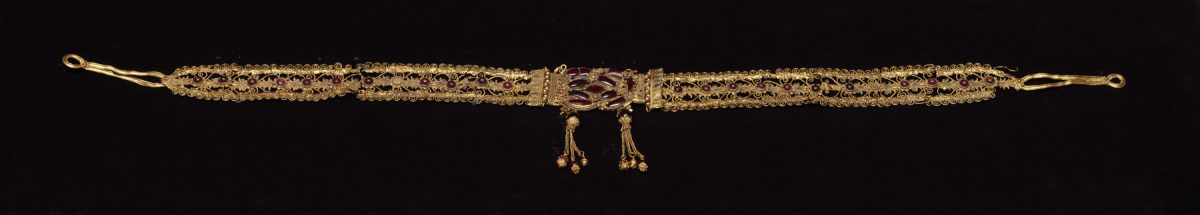 Hellenistic diadems in the form of a headband – an overview – Colors ...