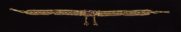 Hellenistic diadems in the form of a headband – an overview – Colors ...